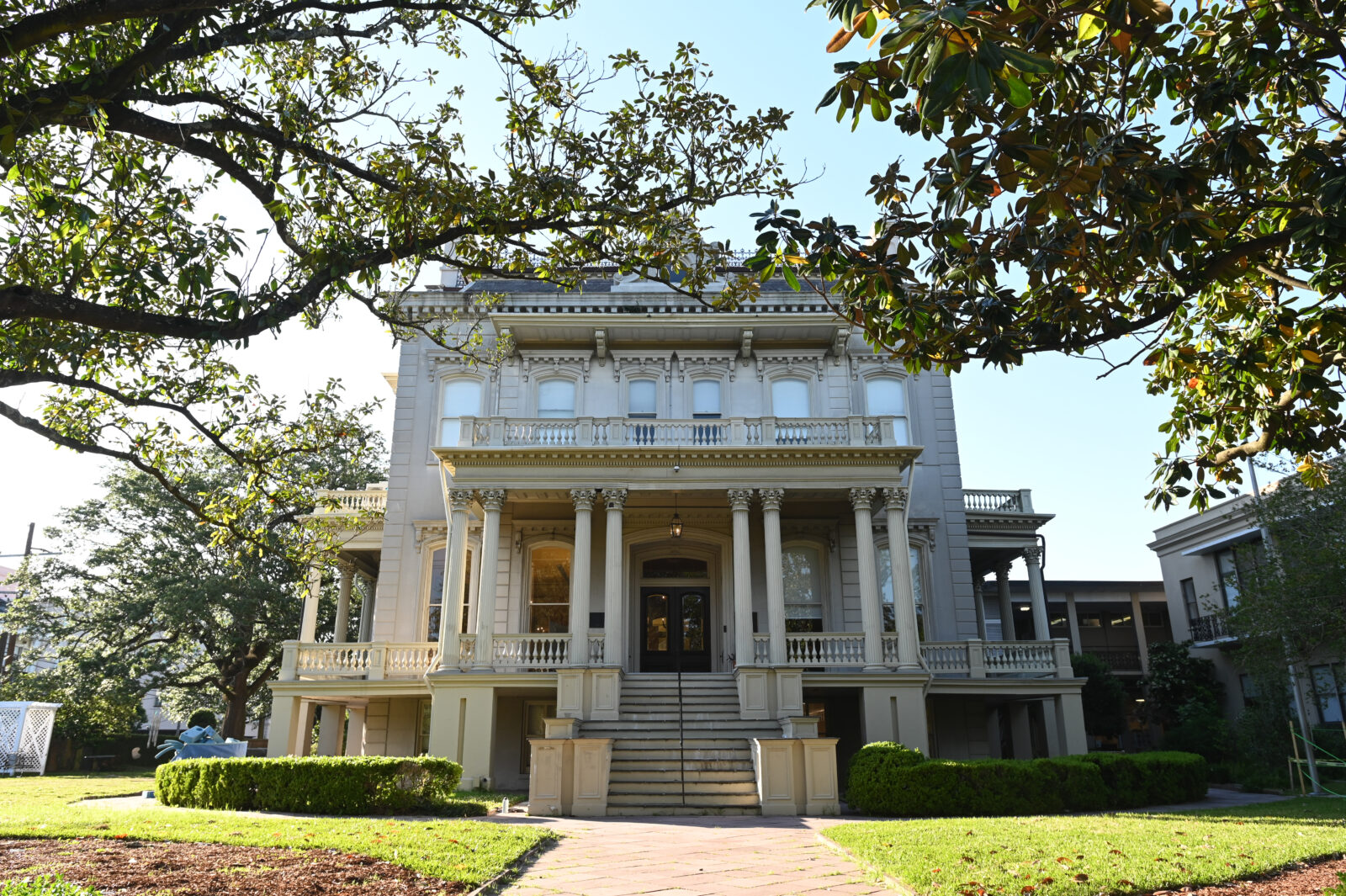 Historic McGehee school building opens its door to PRC tour-goers